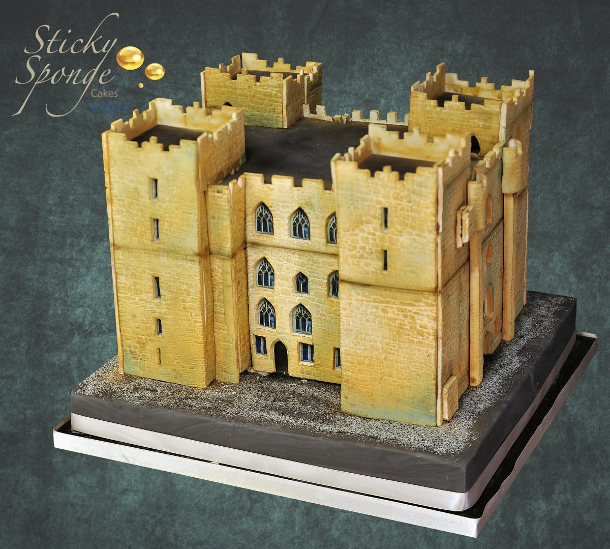 WEDDING CAKES – Sticky Sponge